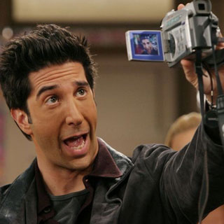 Friends Peich - Vídeo: Phoebe vs fire alarm